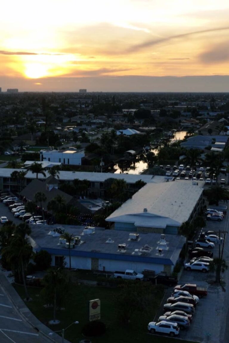 Amenities - Dolphin Key Resort | Cape Coral Florida